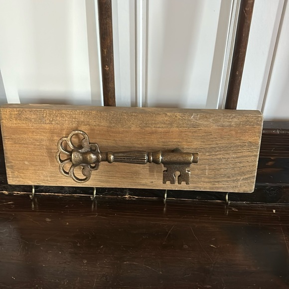 Wall Decor | Vintage Key Holder | Poshmark